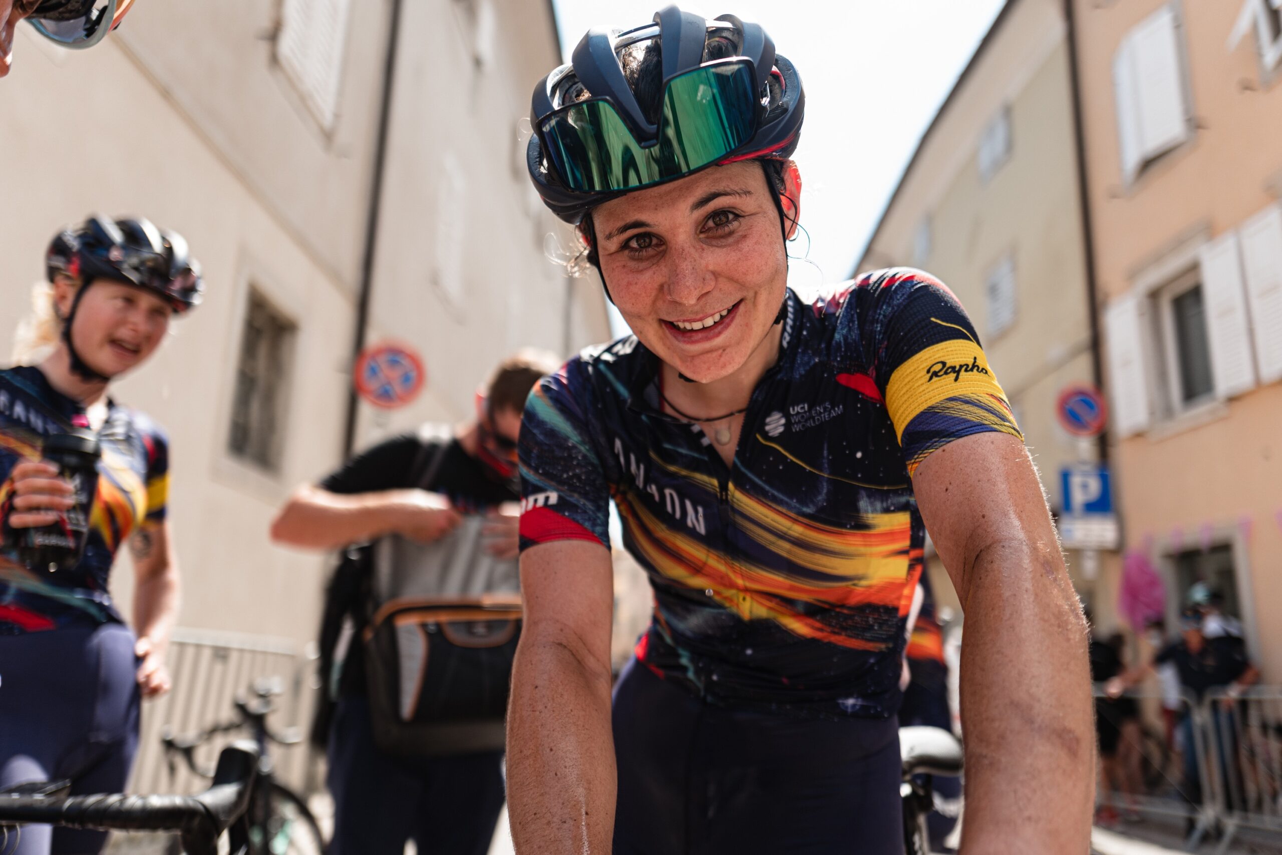 ELISE 3RD ON THE FINAL STAGE AND ACHIEVES GC TOP 10 - WMNCYCLING