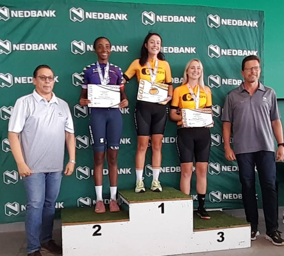 OLIVIA AND SHARI WIN MEDALS AT NATIONAL CHAMPIONSHIPS - WMNCYCLING