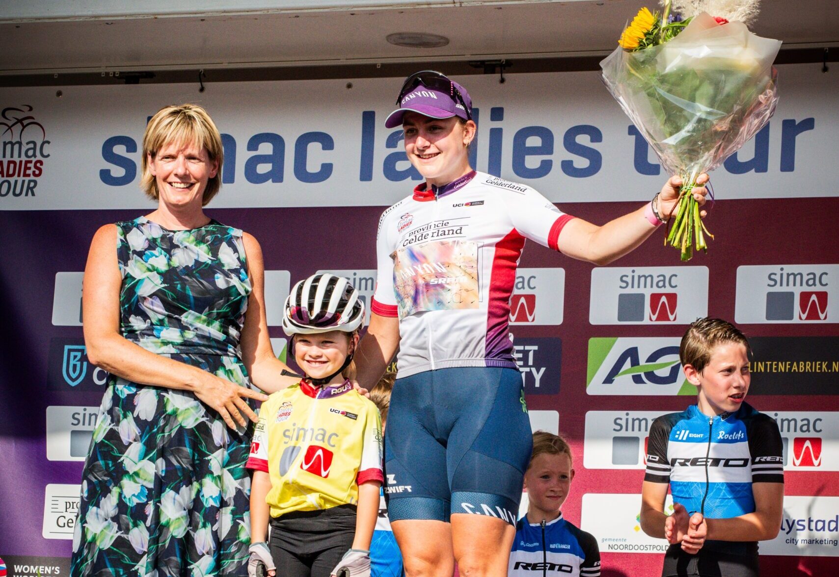 ZOE WINS BEST YOUNG RIDER AT SIMAC LADIES TOUR - WMNCYCLING