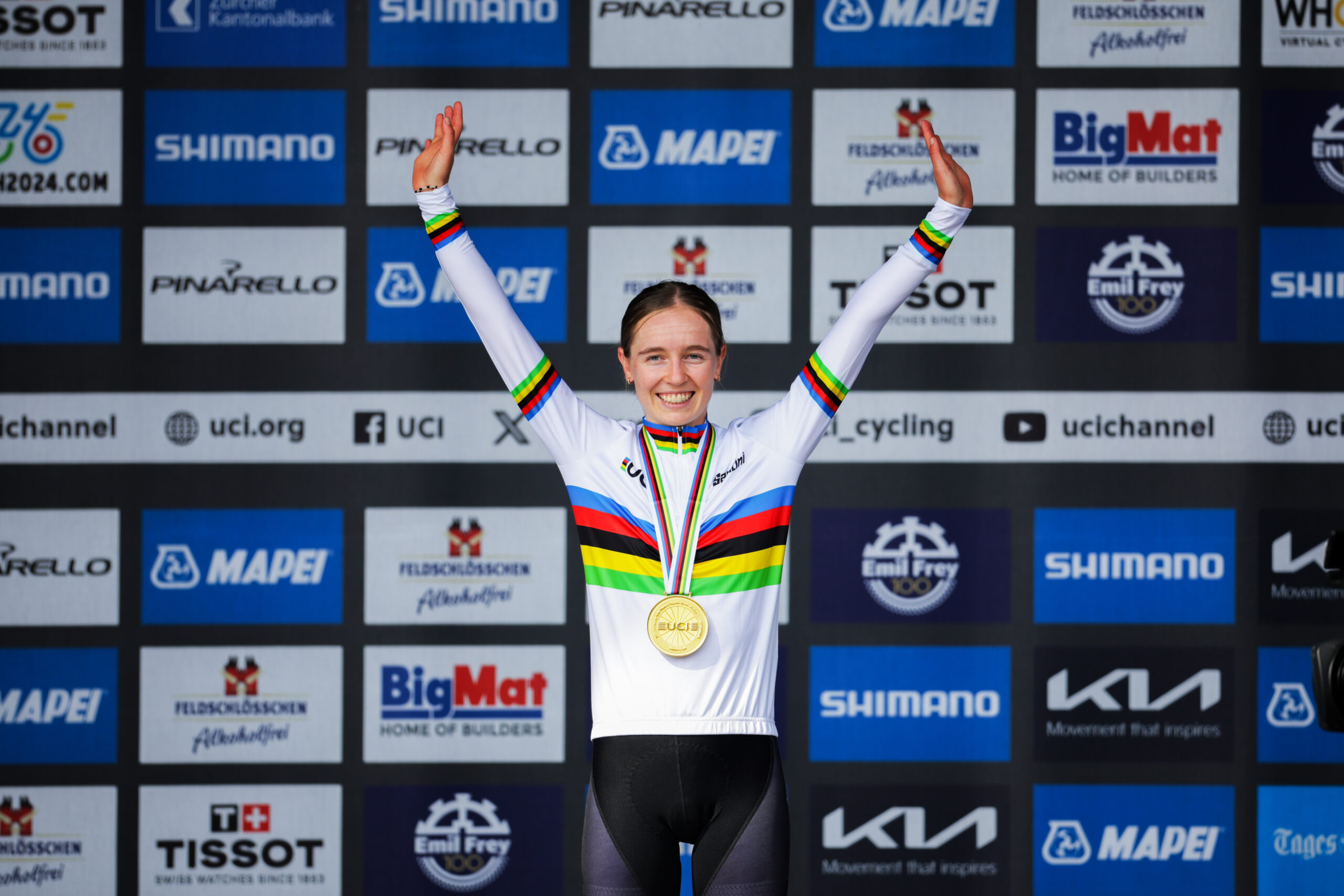 ANTONIA WINS U23 ITT GOLD AND CHLOÉ TAKES ELITE BRONZE - WMNCYCLING